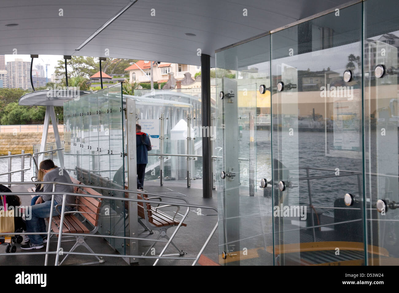 neutral bay ferry wharf,sydney harbour Stock Photo - Alamy