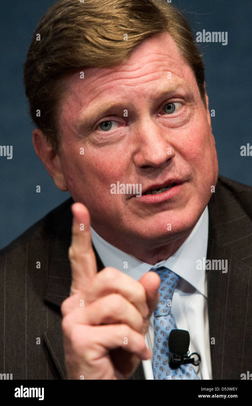 Chief executive of southern electric hi-res stock photography and ...