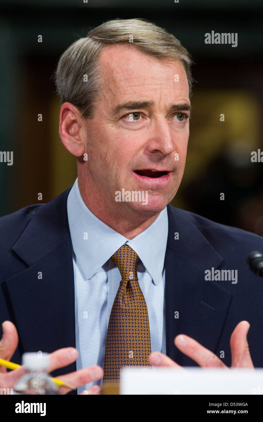 Thomas Horton, chairman, president and CEO of American Airlines and AMR ...