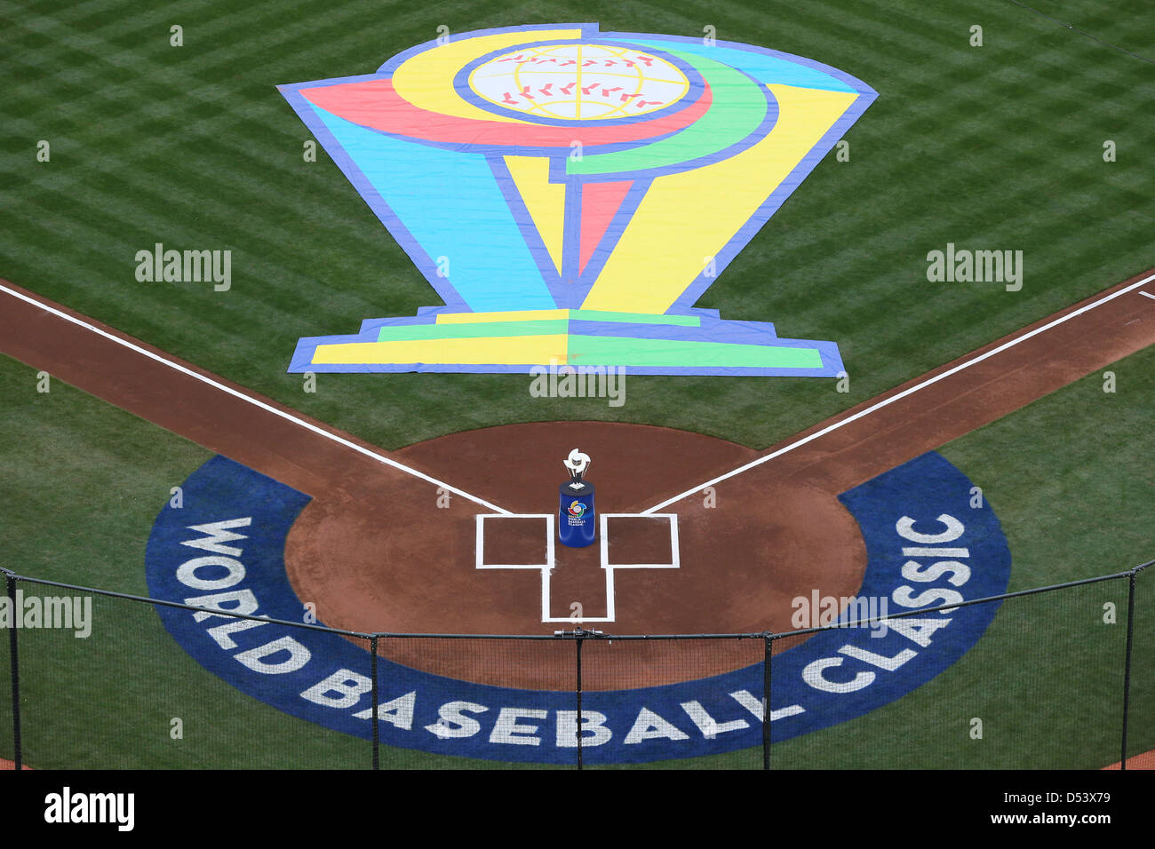 The WBC trophy, MARCH 19, 2013 - WBC : World Baseball Classic 2013 ...