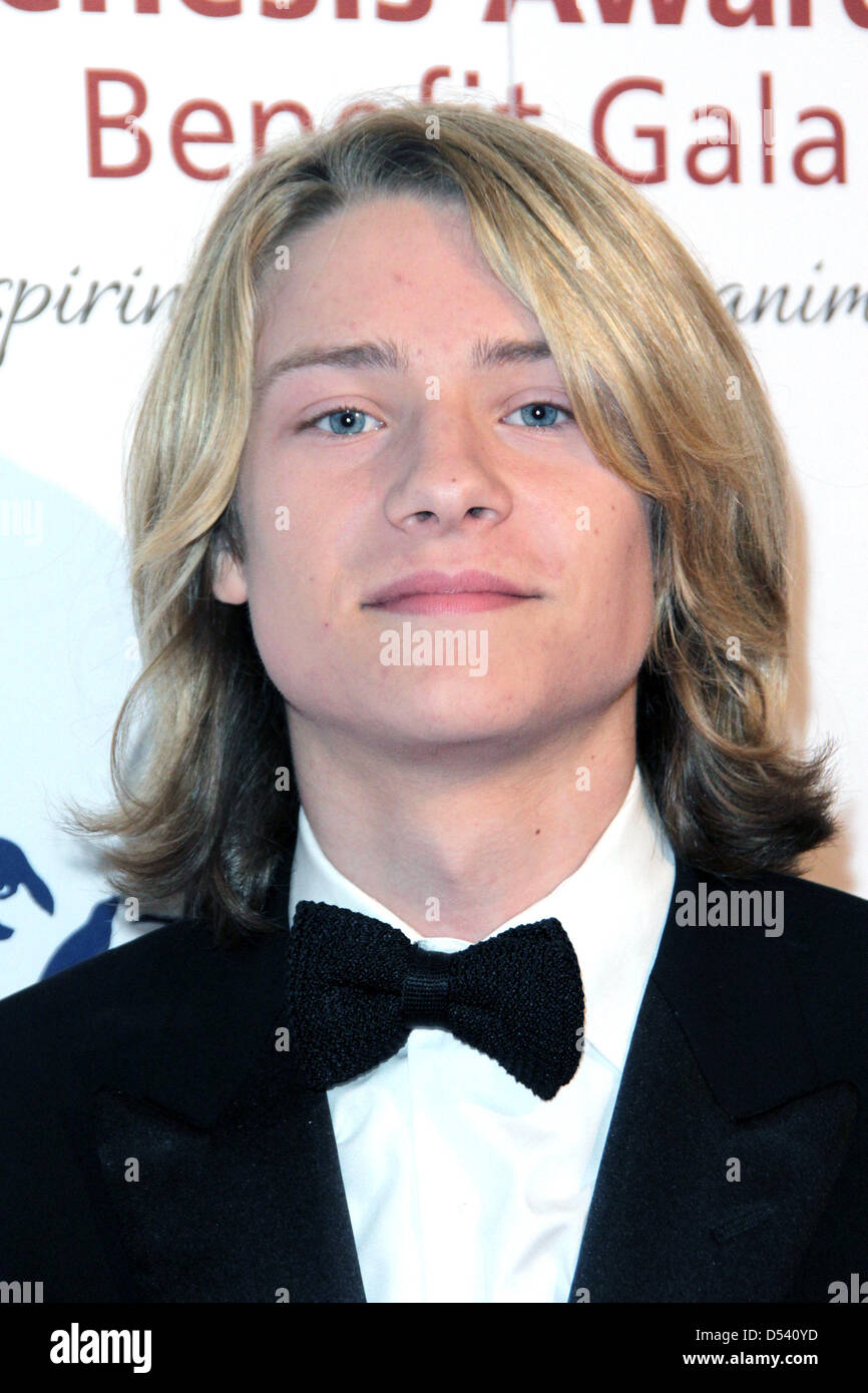 Los Angeles, USA. 23rd March, 2013. Lou Wegner arrives at The Humane ...