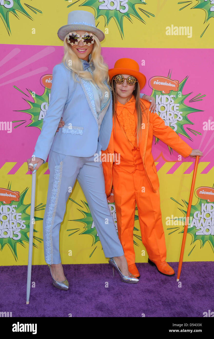 Kesha and louie sebert hi-res stock photography and images - Alamy