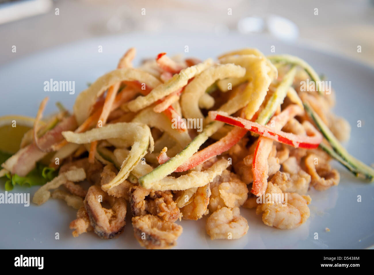 Deep fried prawns hi-res stock photography and images - Alamy