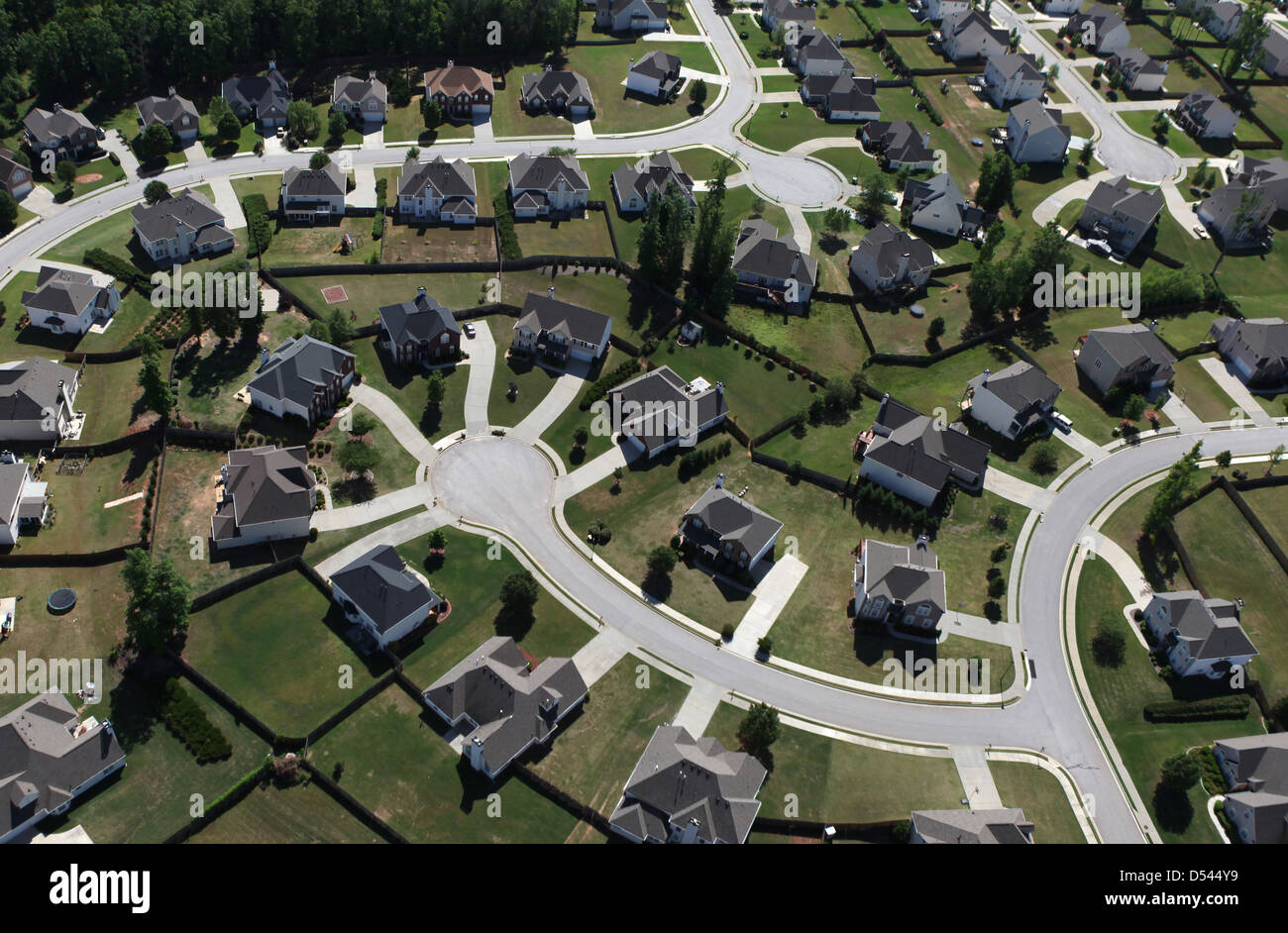 Aerial of modern suburban housing in the eastern United States Stock ...