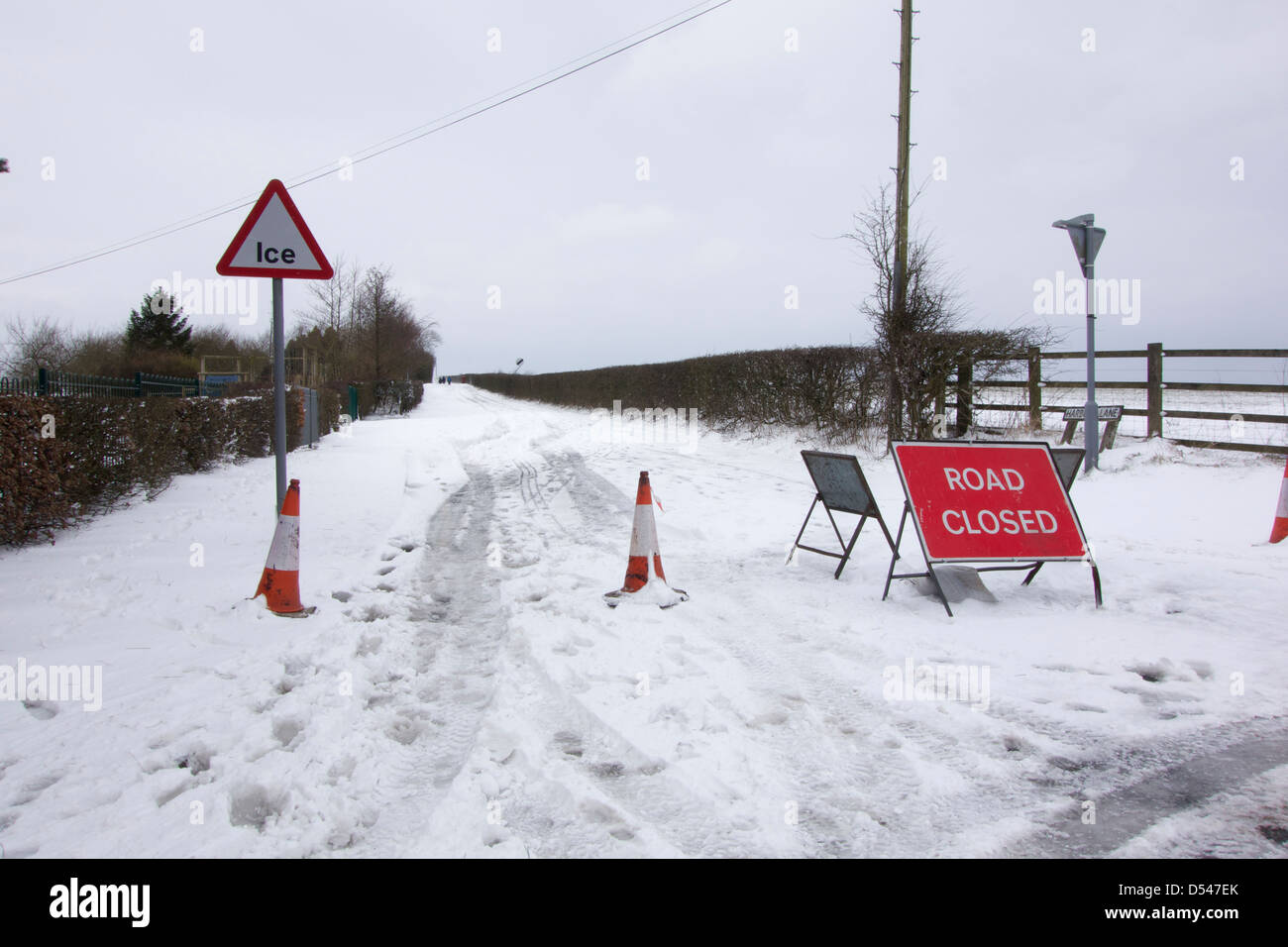 Traffic cones lane closed hi-res stock photography and images - Alamy