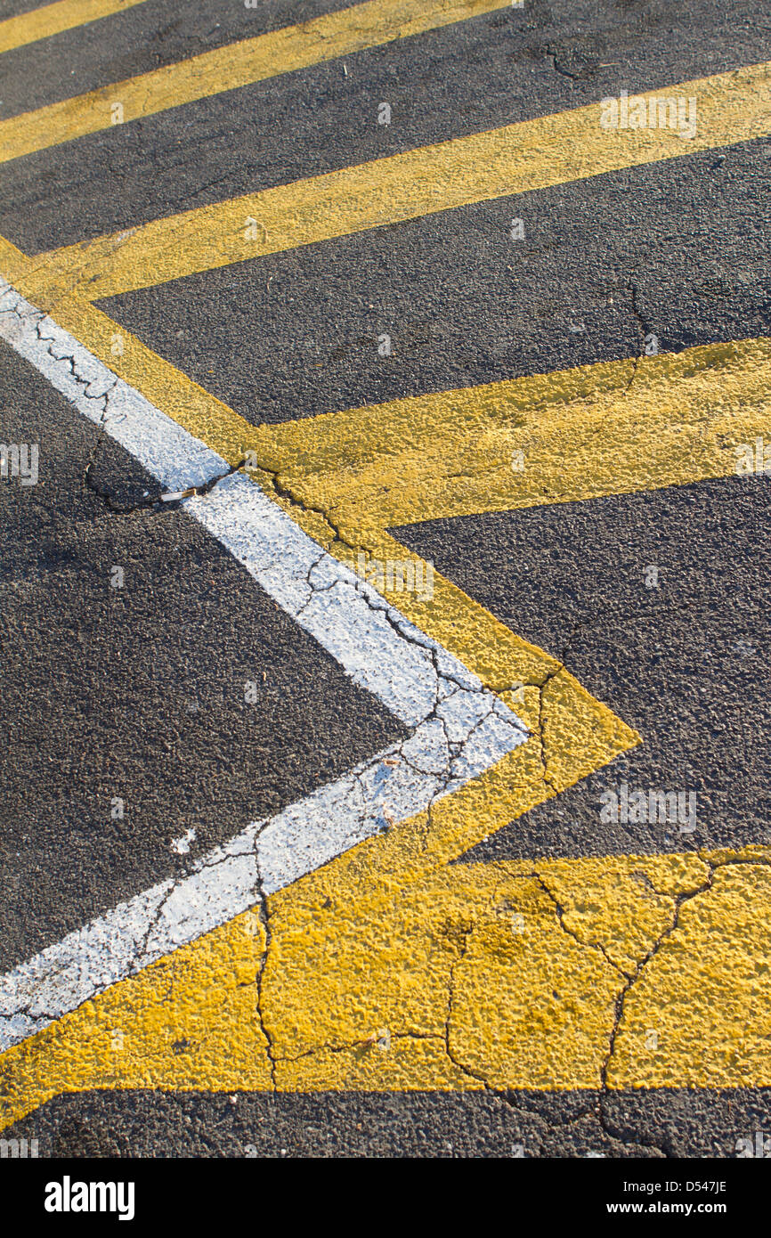 Car park road markings Stock Photo - Alamy