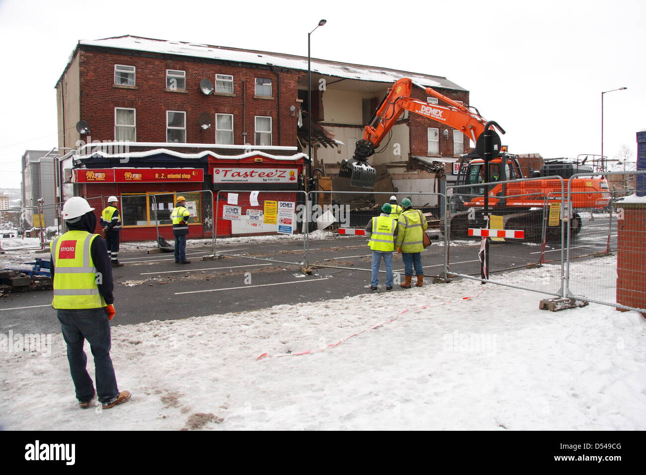 Building collapse hi-res stock photography and images - Alamy
