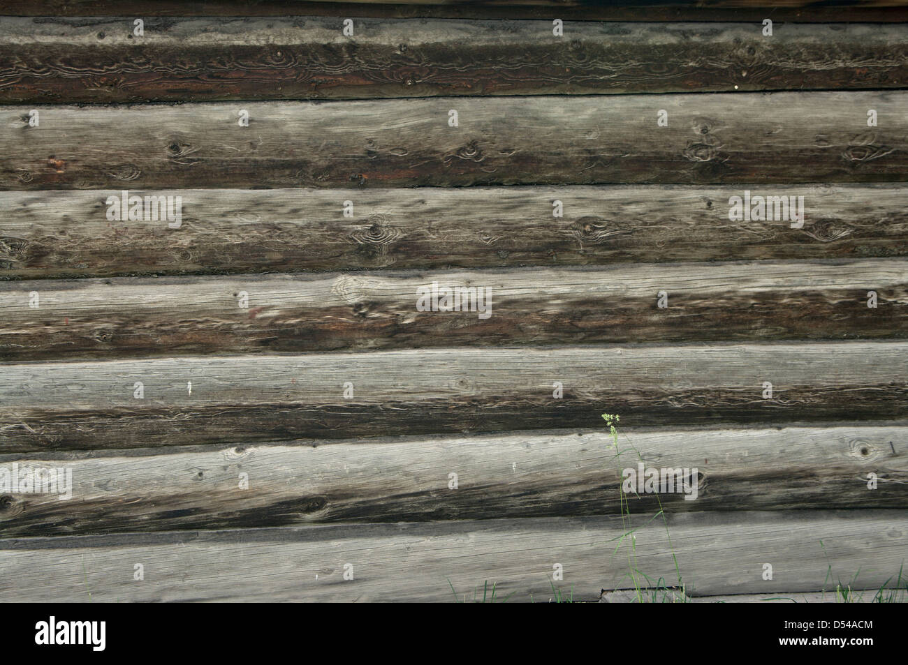 Logs horizontal hi-res stock photography and images - Alamy