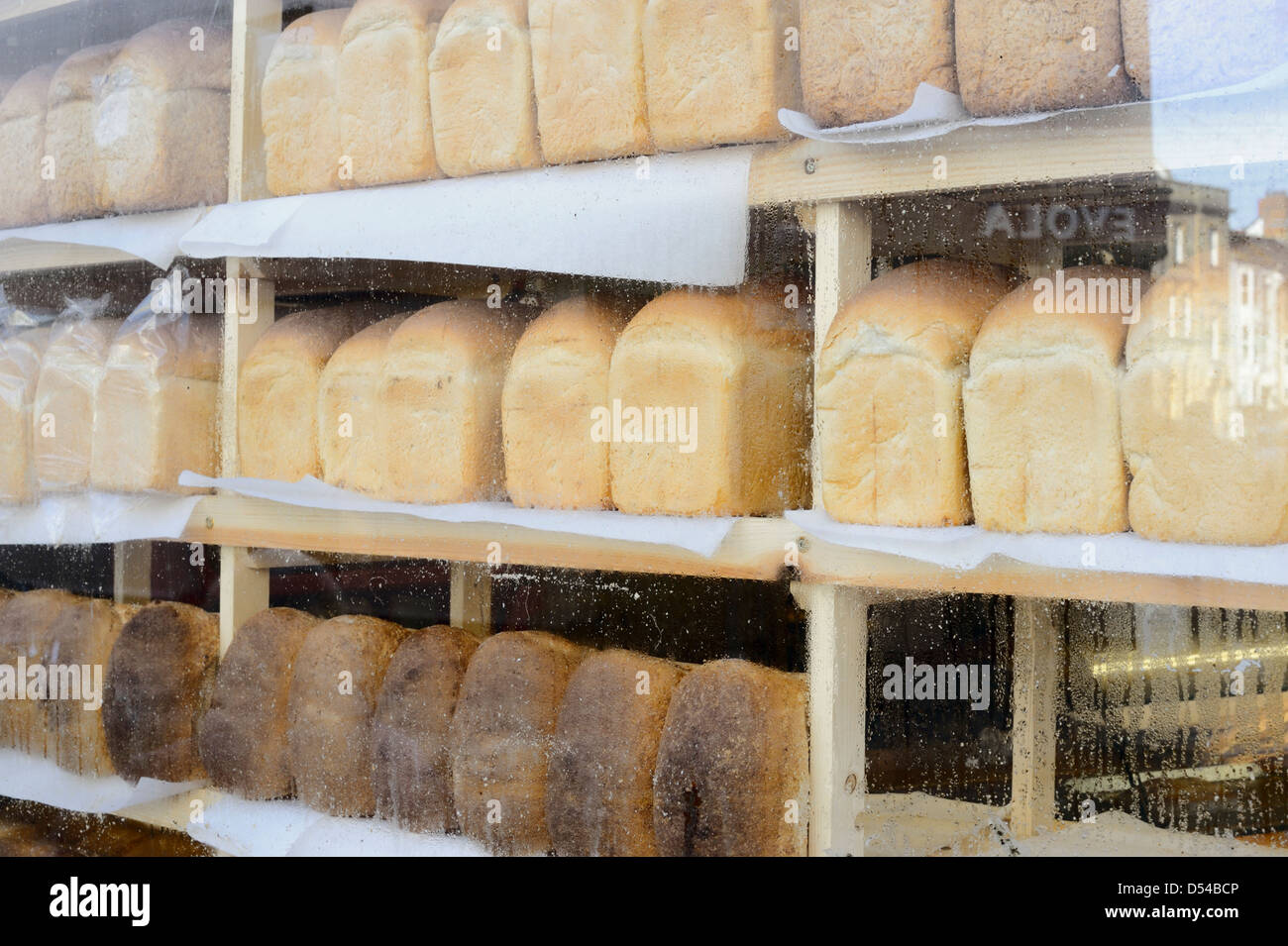 Bakers shop window hi-res stock photography and images - Alamy