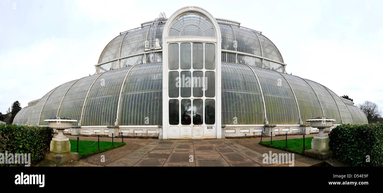Wide angle view gardens hi-res stock photography and images - Alamy