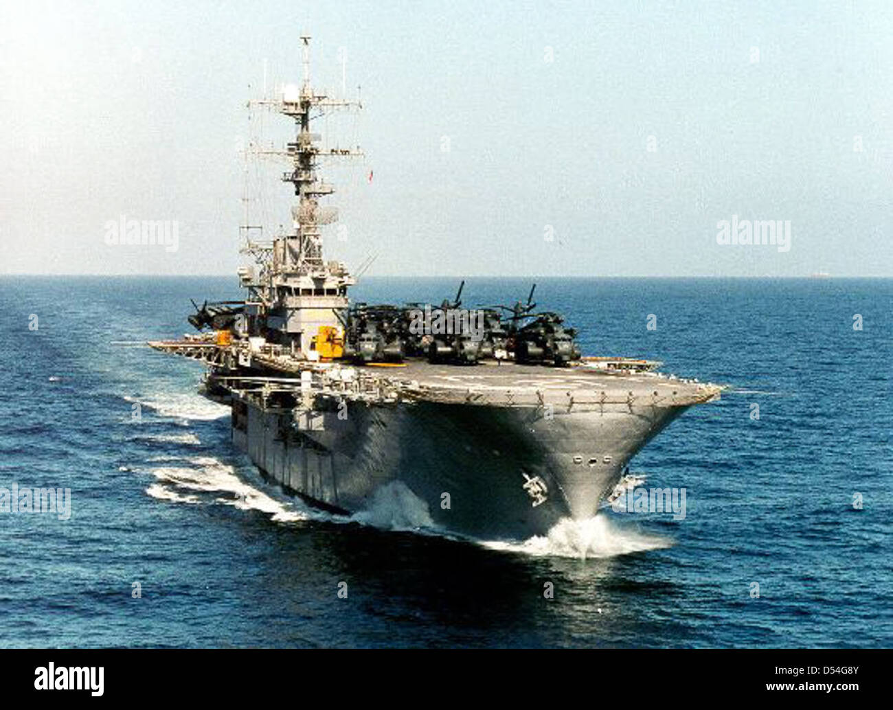 Uss inchon hi-res stock photography and images - Alamy