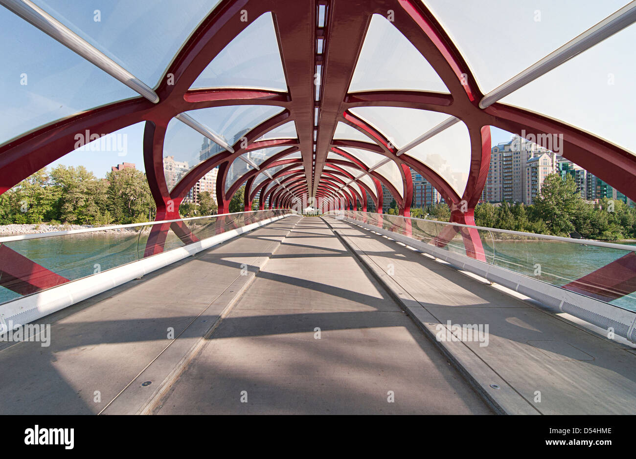 Inside bridge hi-res stock photography and images - Alamy