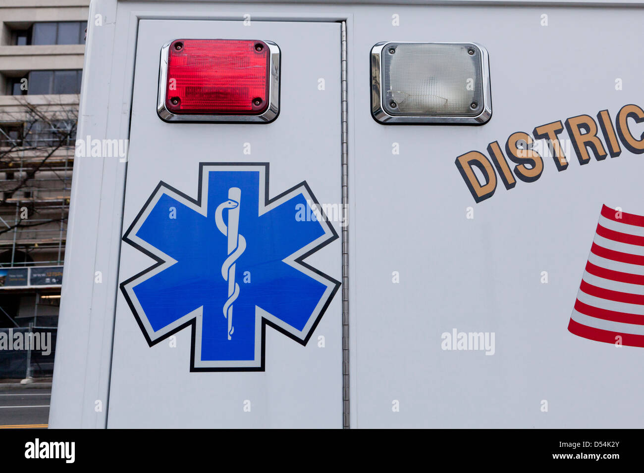 Star of life ambulance hi-res stock photography and images - Alamy