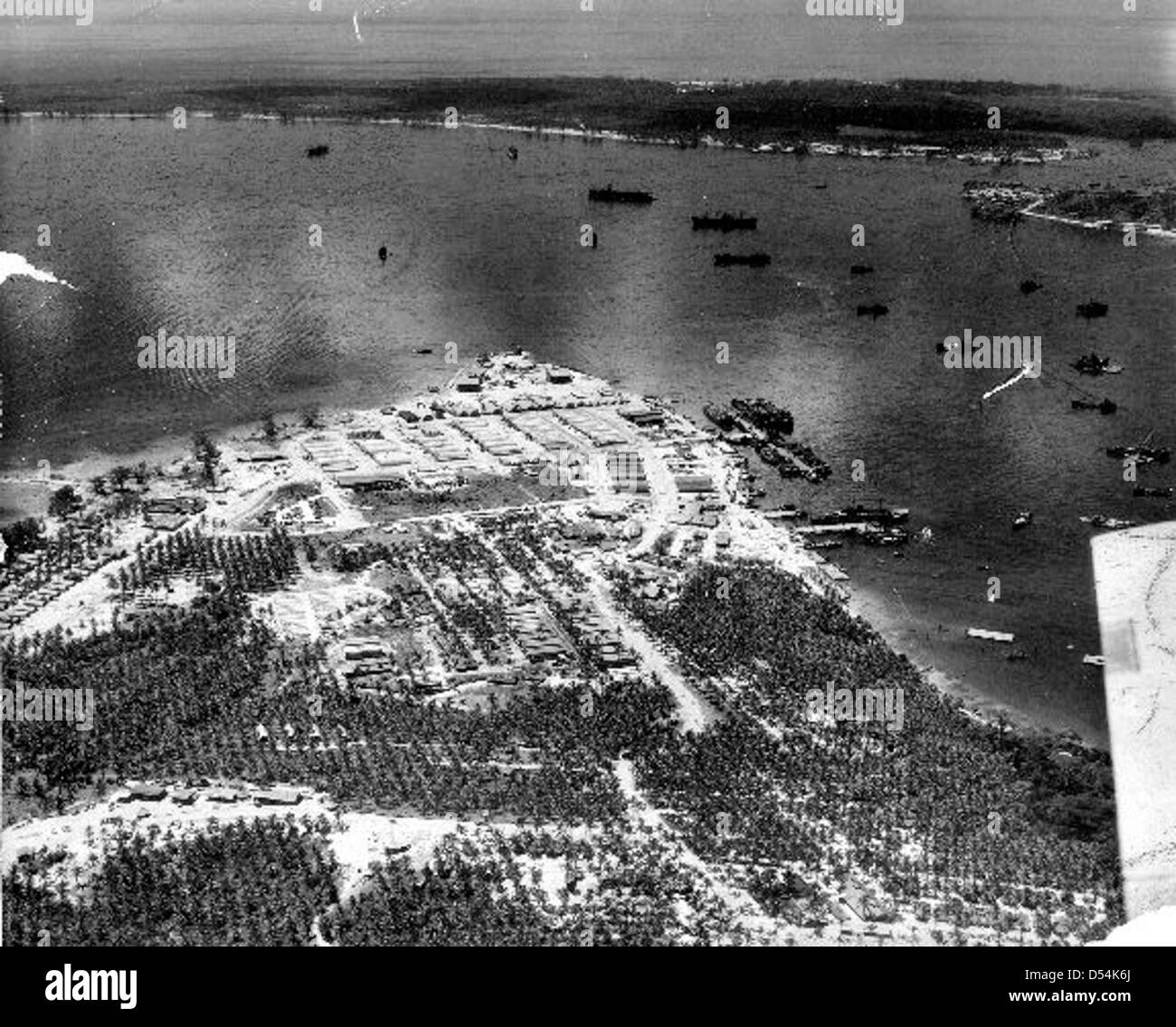 The USS Casablanca (CVE-55), a World War II-era aircraft carrier ...