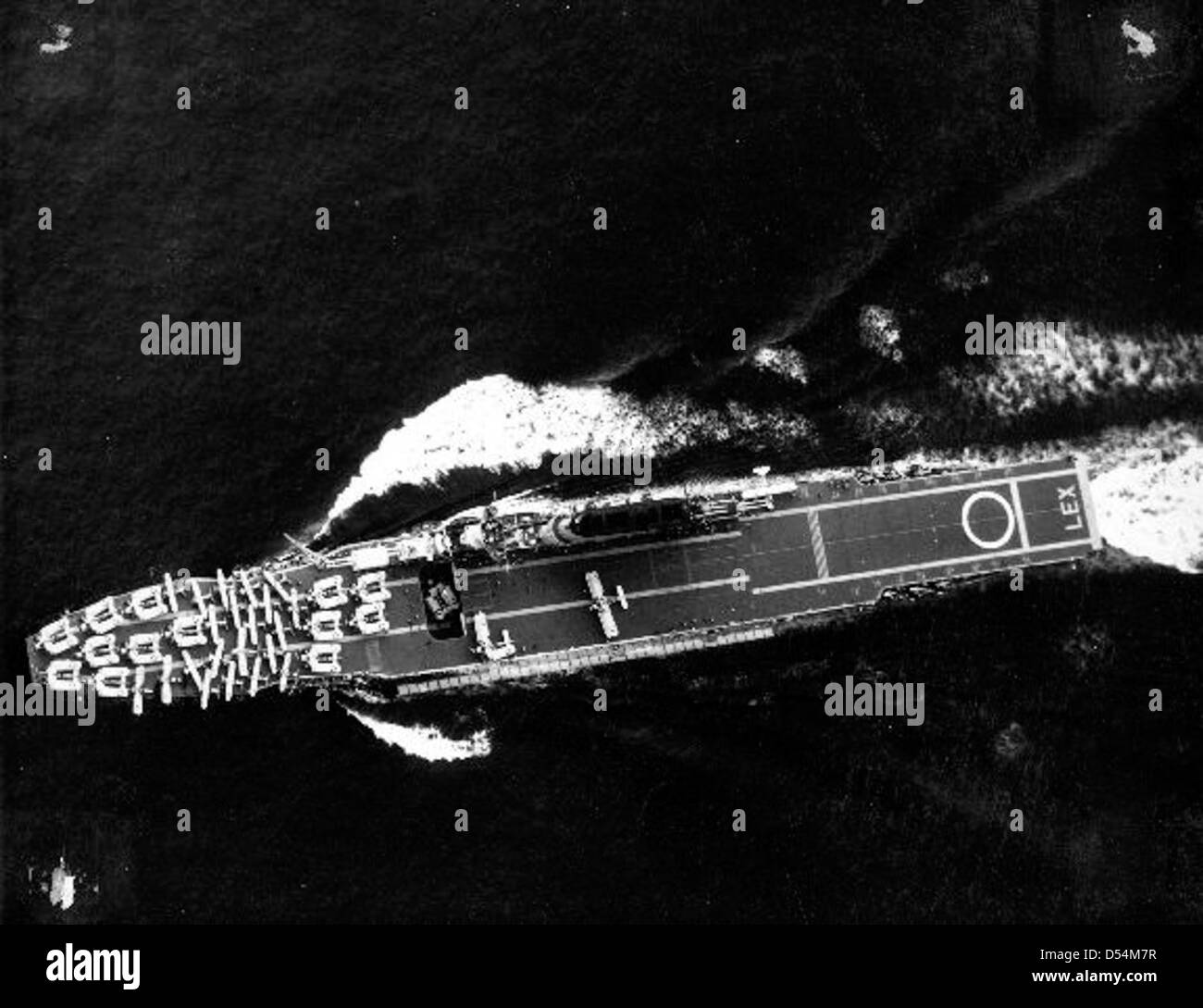 USS Lexington (CV-2), an aircraft carrier in the Lexington-class ...