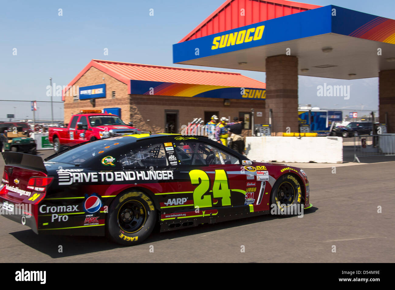 Fontana, California, USA. 23rd March 2013. The NASCAR Sprint Cup teams ...