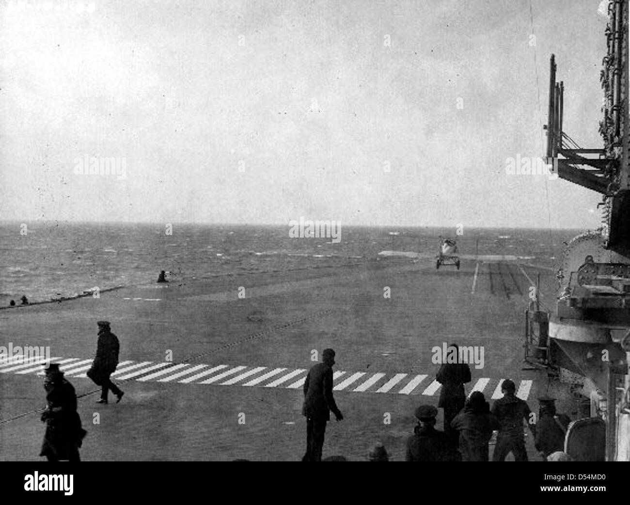 USS Lexington (CV-2), a World War II-era aircraft carrier, was part of ...