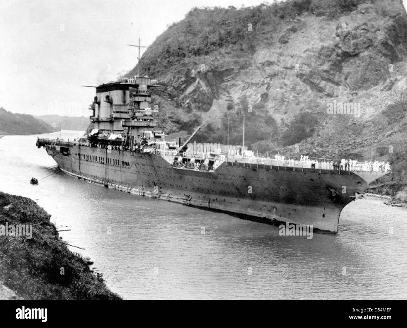 Culebra cut ship hi-res stock photography and images - Alamy
