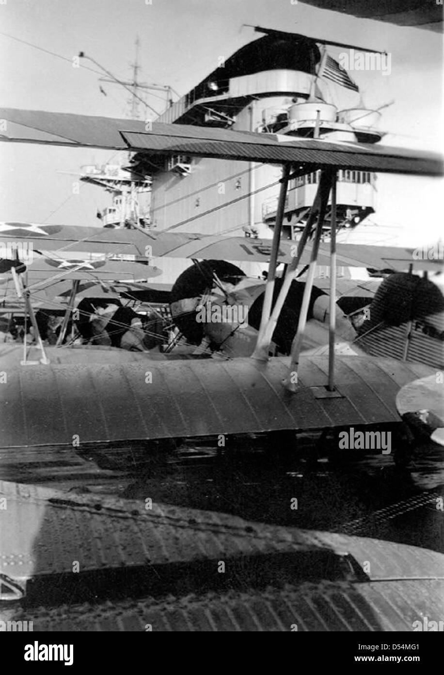 The USS Lexington (CV-2), a U.S. Navy aircraft carrier of the Lexington ...