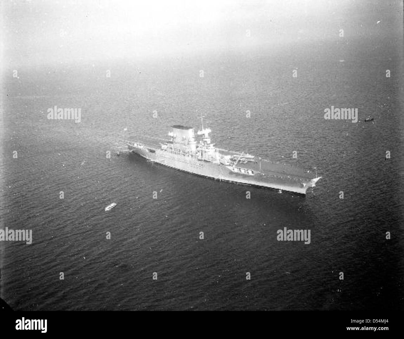 The USS Lexington (CV-2) was an aircraft carrier of the U.S. Navy that ...