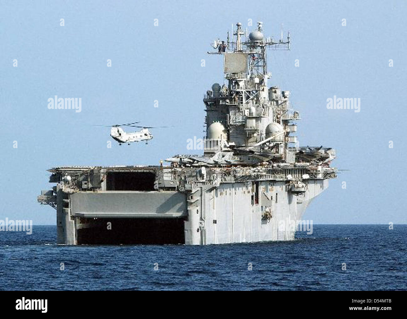 The USS Nassau (LHA 4), a U.S. Navy amphibious assault ship, played a ...