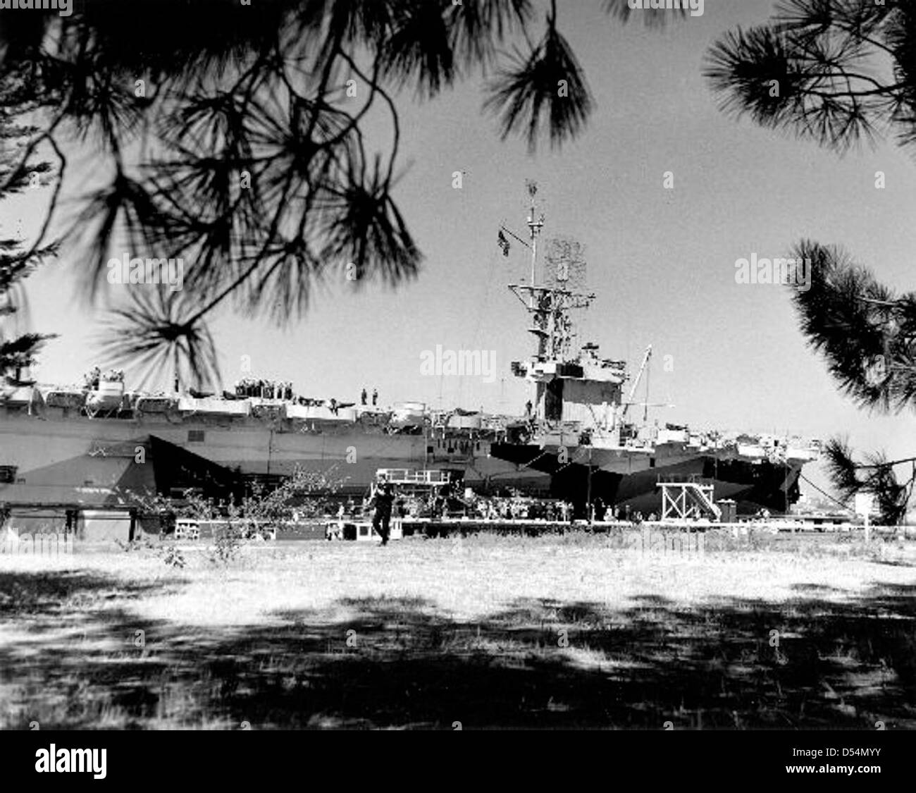 Fleet escort ship Black and White Stock Photos & Images - Alamy