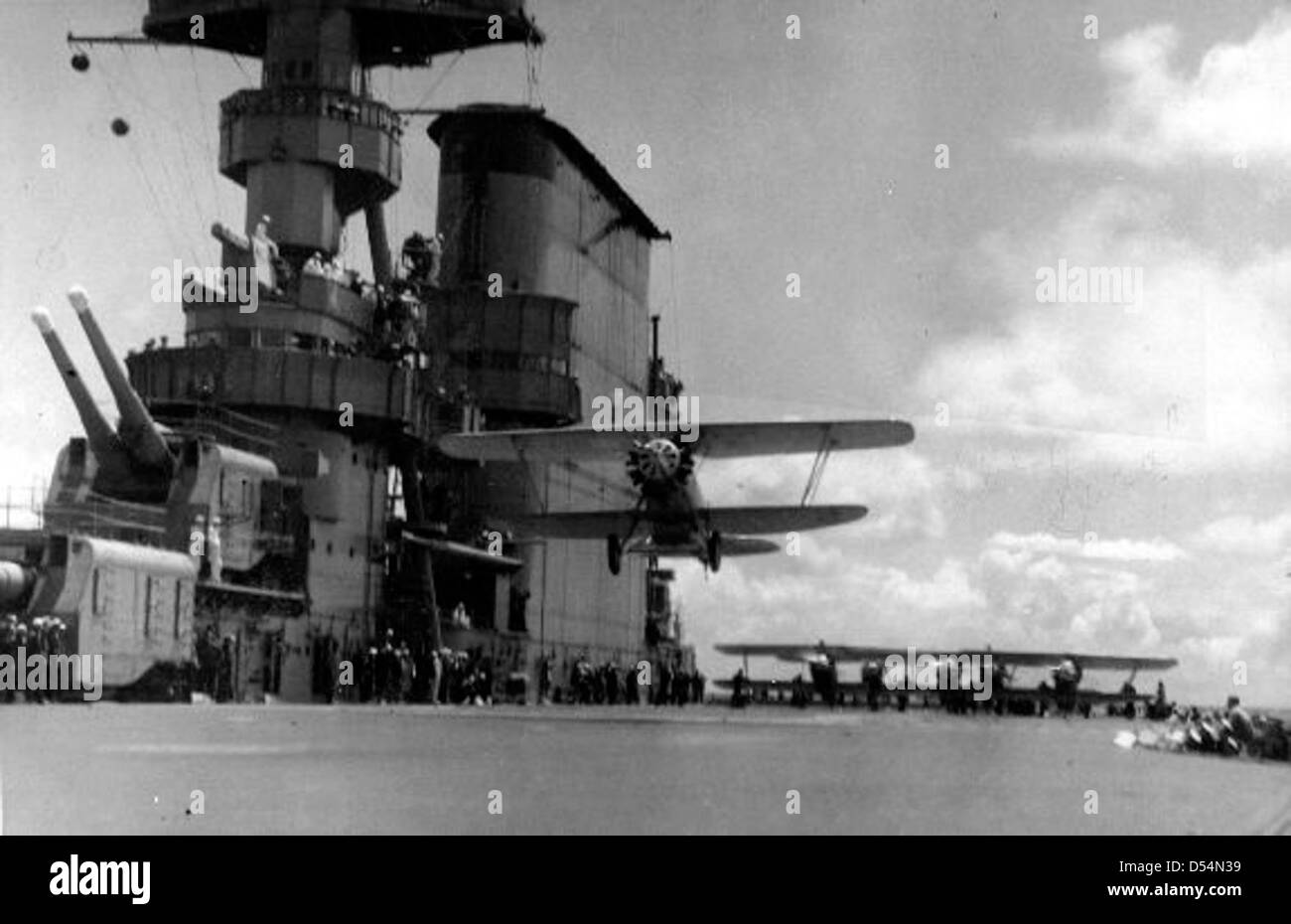 Uss saratoga (cv 3) hi-res stock photography and images - Alamy