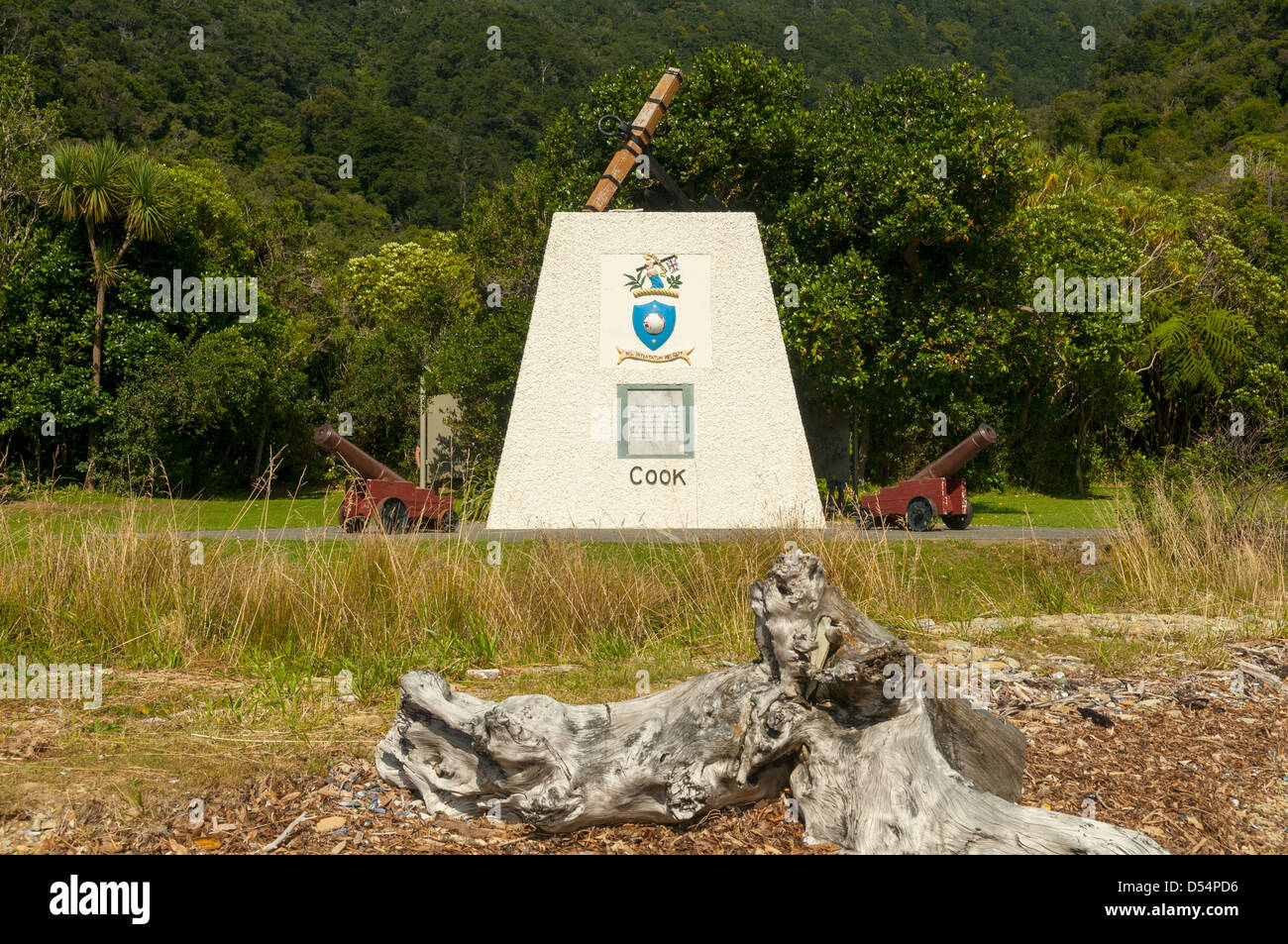 Cook Memorial at Ship Cove, Queen Charlotte Sound, Marlborough, New ...