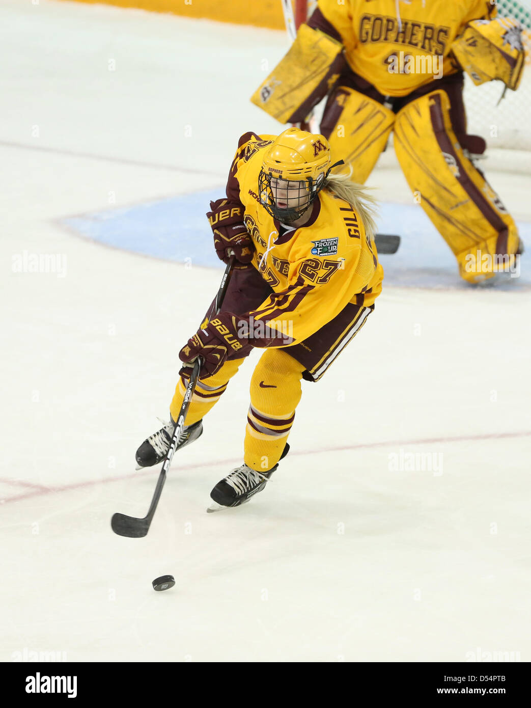 Womens hockey gophers womens hi-res stock photography and images - Alamy