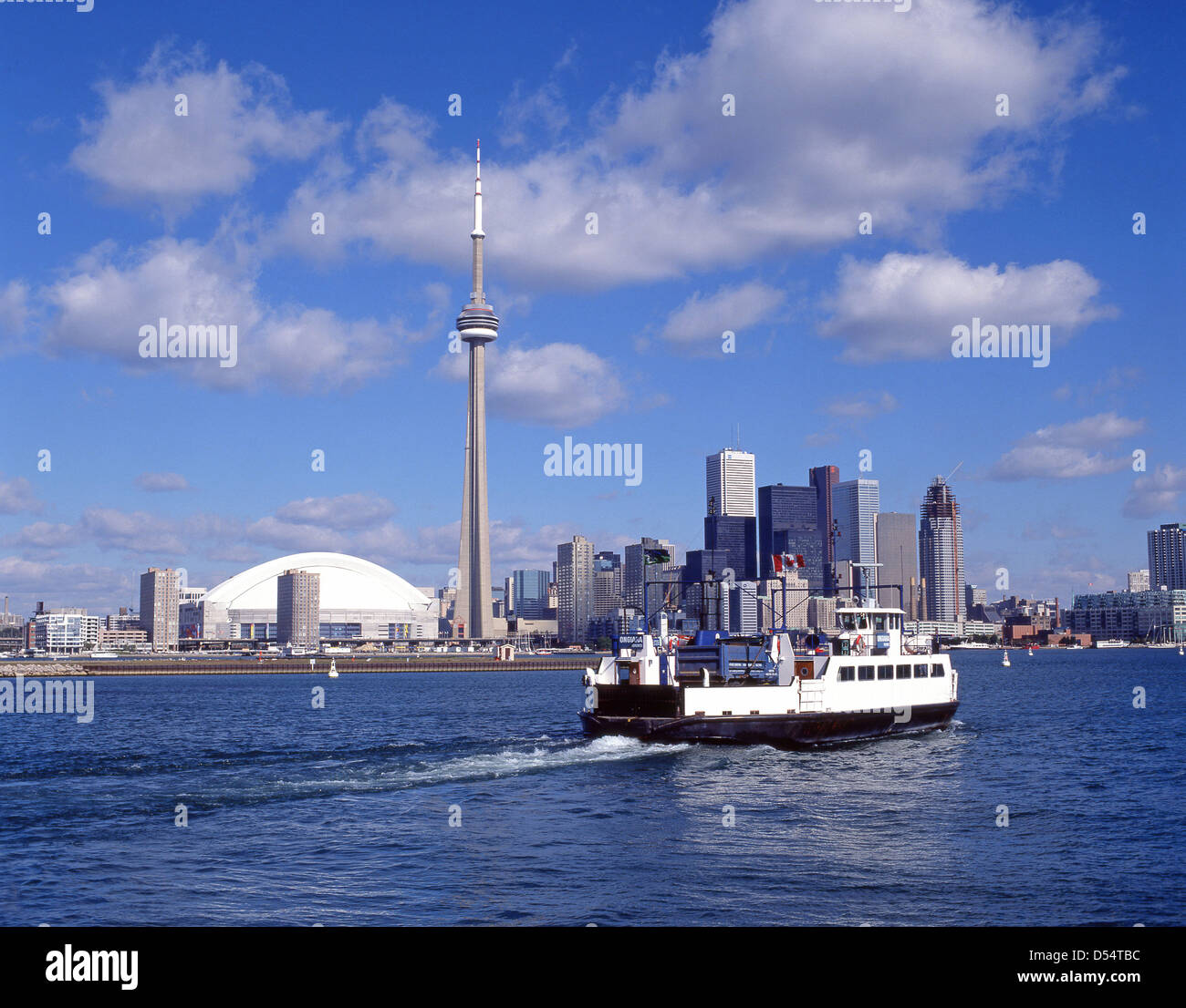 City view showing CN Tower from The Toronto Islands, Toronto, Ontario ...