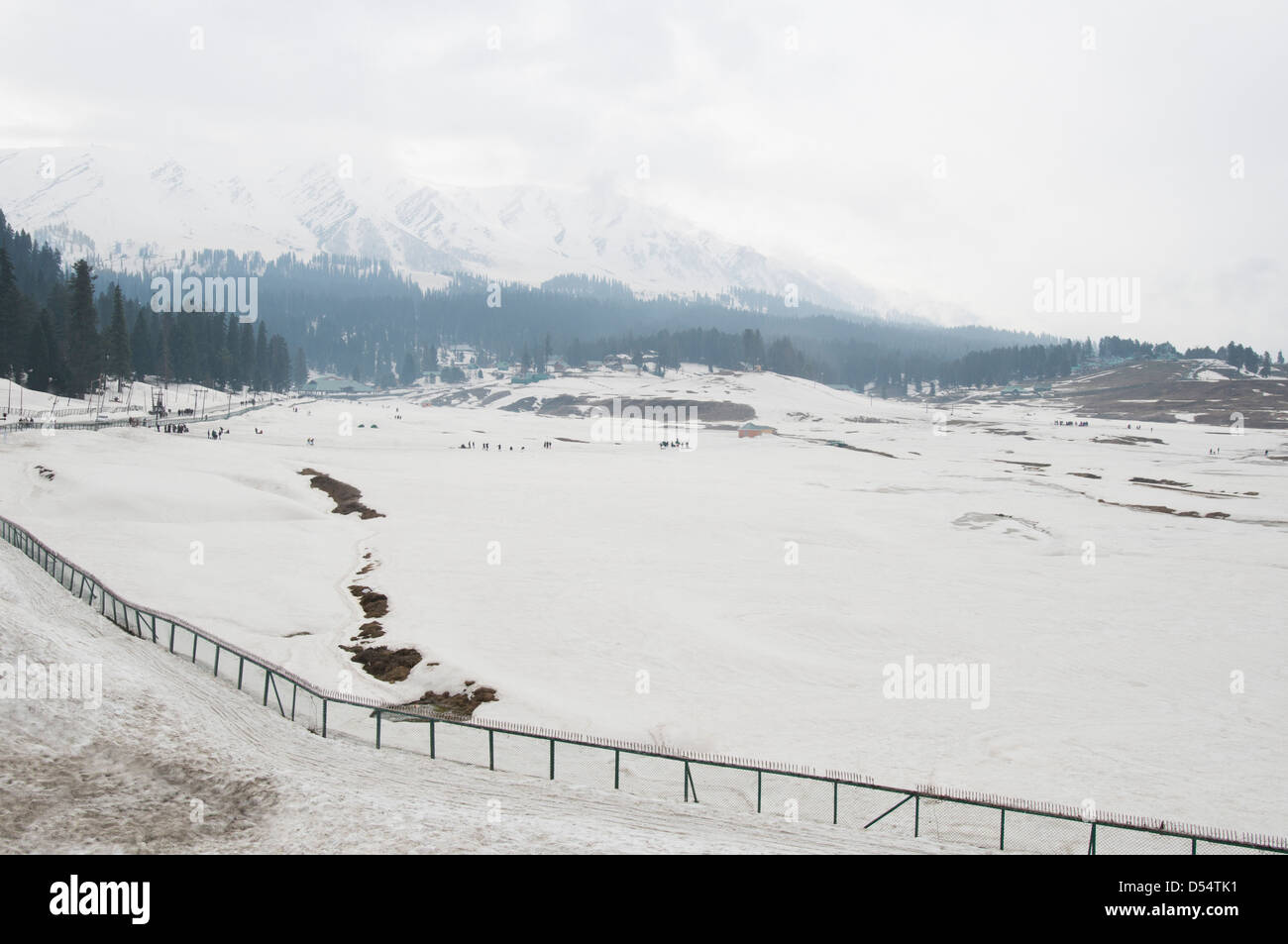 Gulmarg snow hi-res stock photography and images - Alamy
