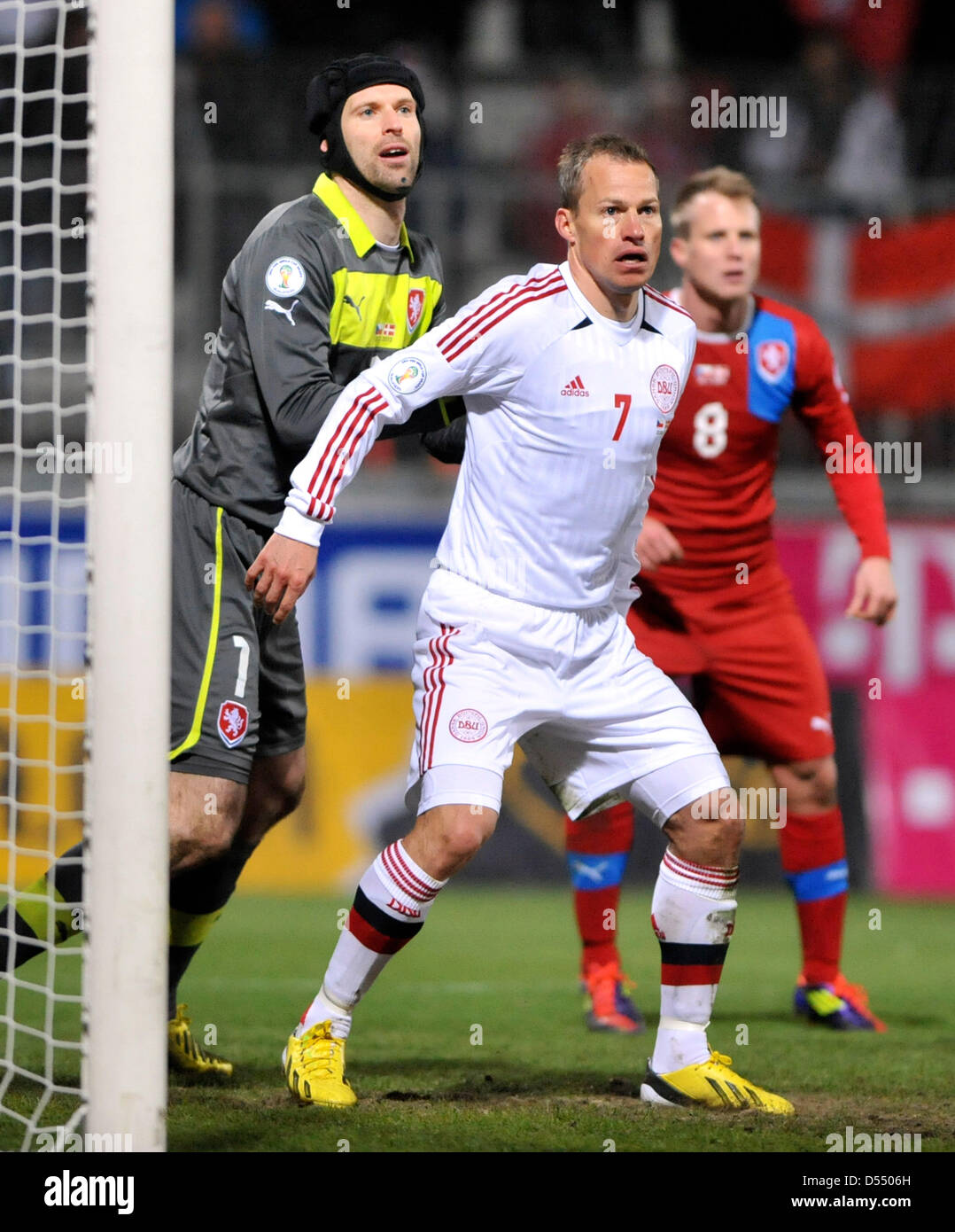 Czech goalkeeper Petr Cech (left to right), Danish player Nicolai ...