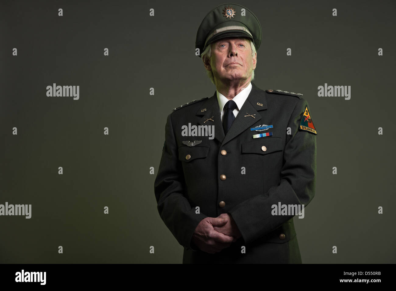 Us male army major in uniform hi-res stock photography and images - Alamy