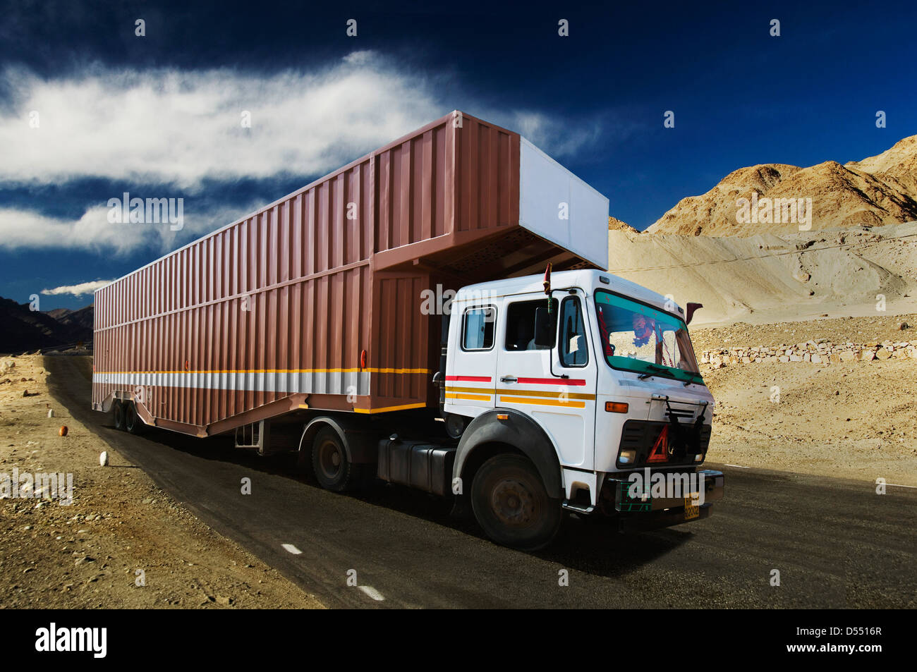 Truck moving on the road hi-res stock photography and images - Alamy