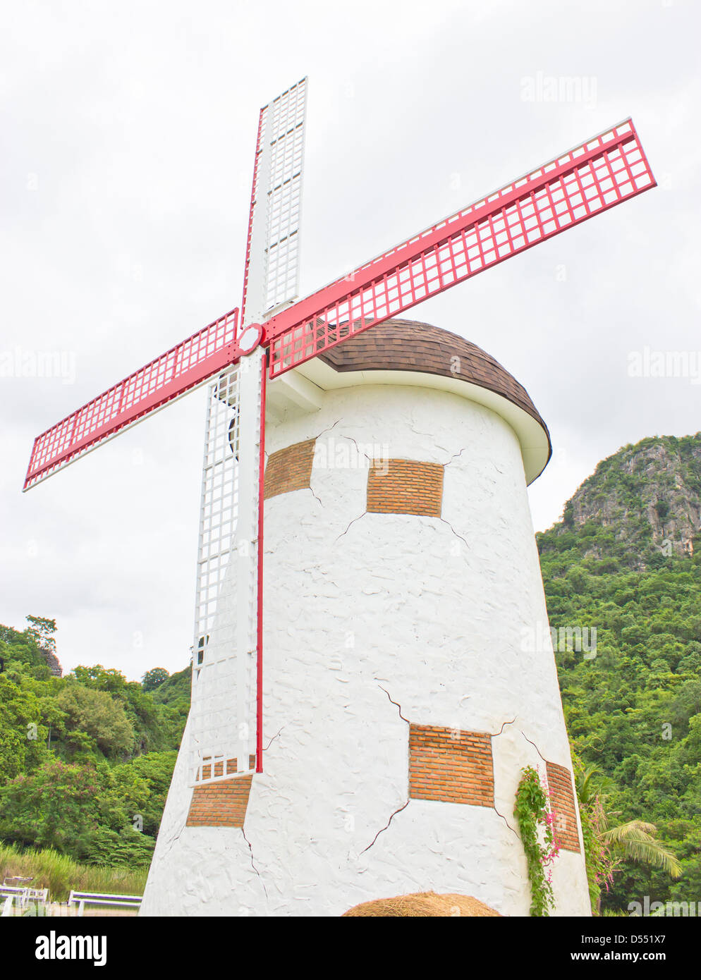 Mountain ecology vertical hi-res stock photography and images - Alamy