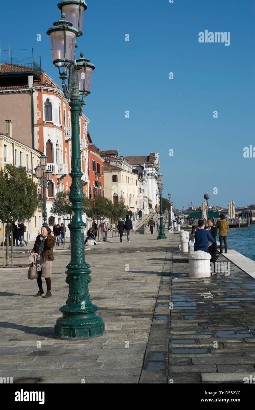 Venice walk hi-res stock photography and images - Alamy