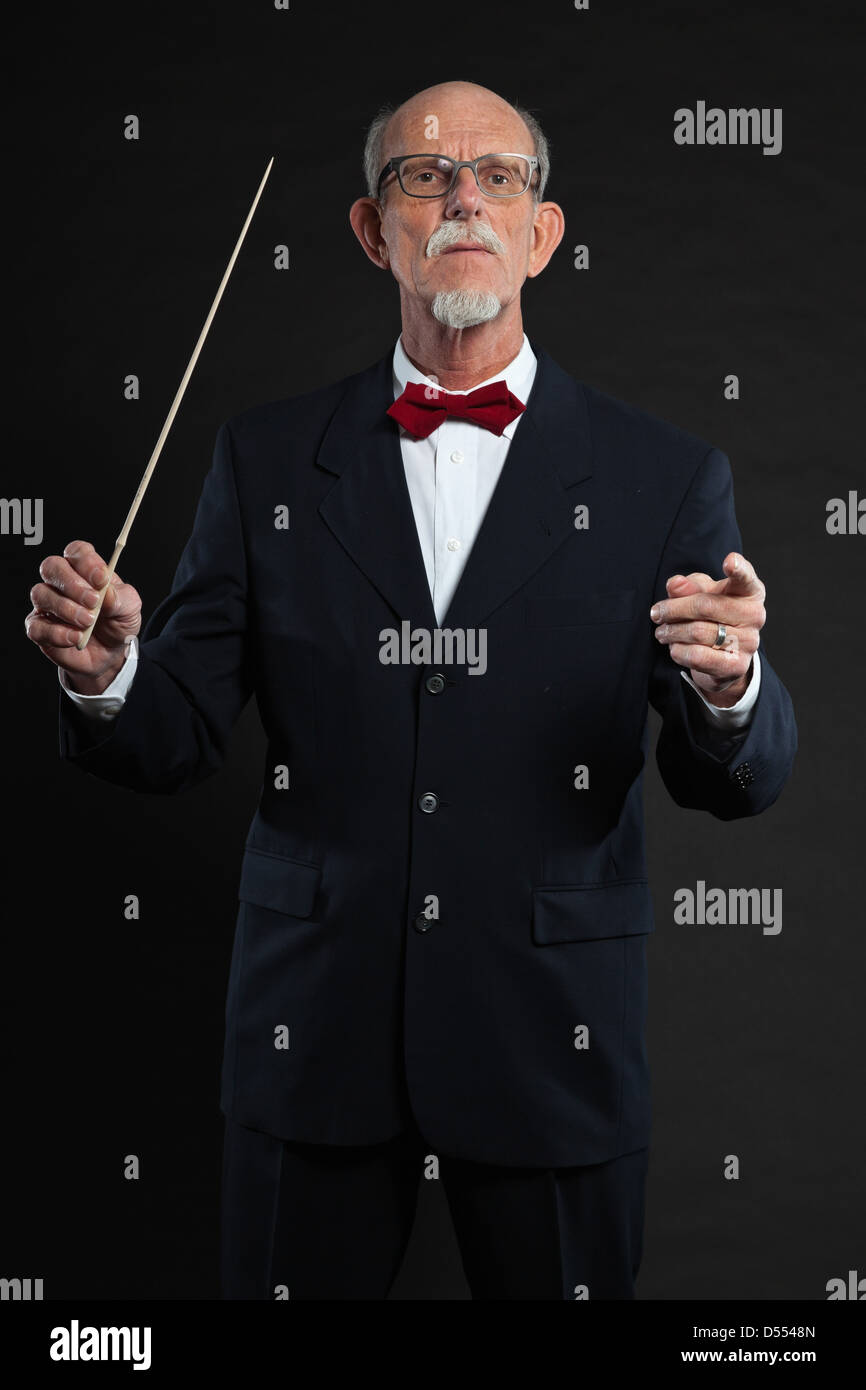 Conductor orchestra hi-res stock photography and images - Alamy