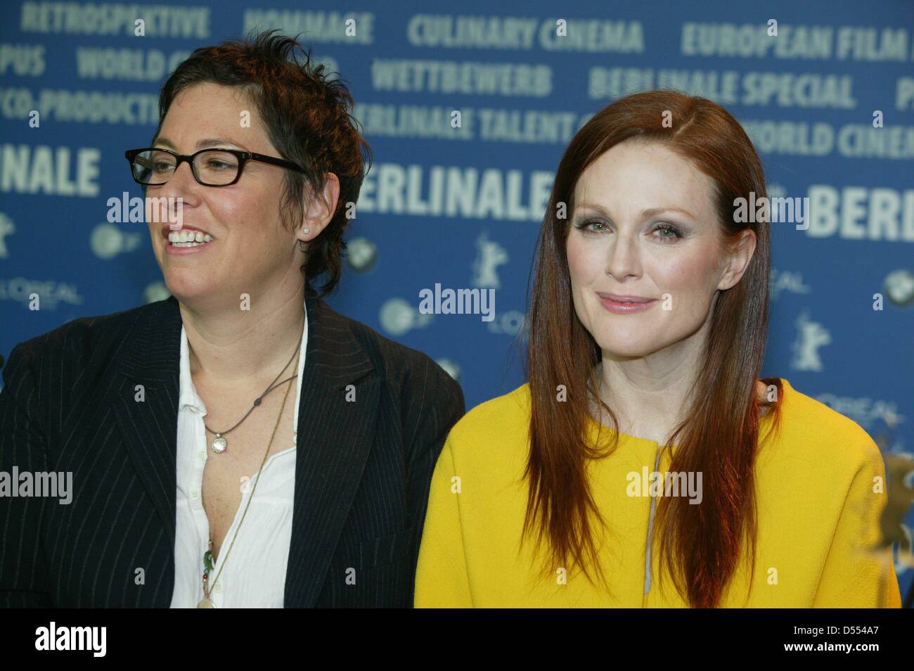 Director Lisa Cholodenko (l) and Julianne Moore (r) at the photocall and press conference of the ...