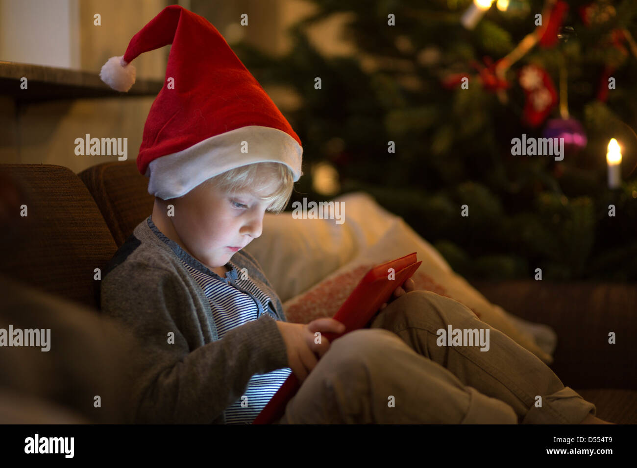 Child digital drawing computer hi-res stock photography and images - Alamy