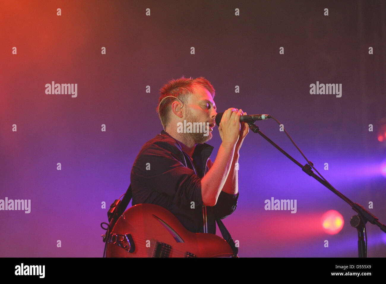 Radiohead In Concert Stock Photo - Alamy
