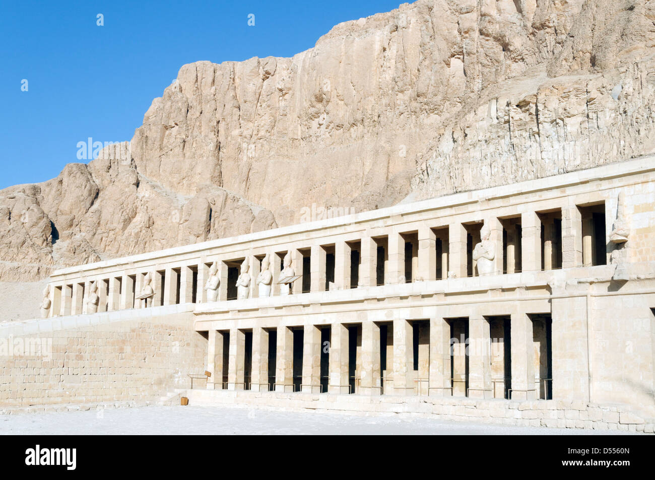 Thebes egypt mortuary temple of hatshepsut at deir al bahri hi-res stock photography and images ...
