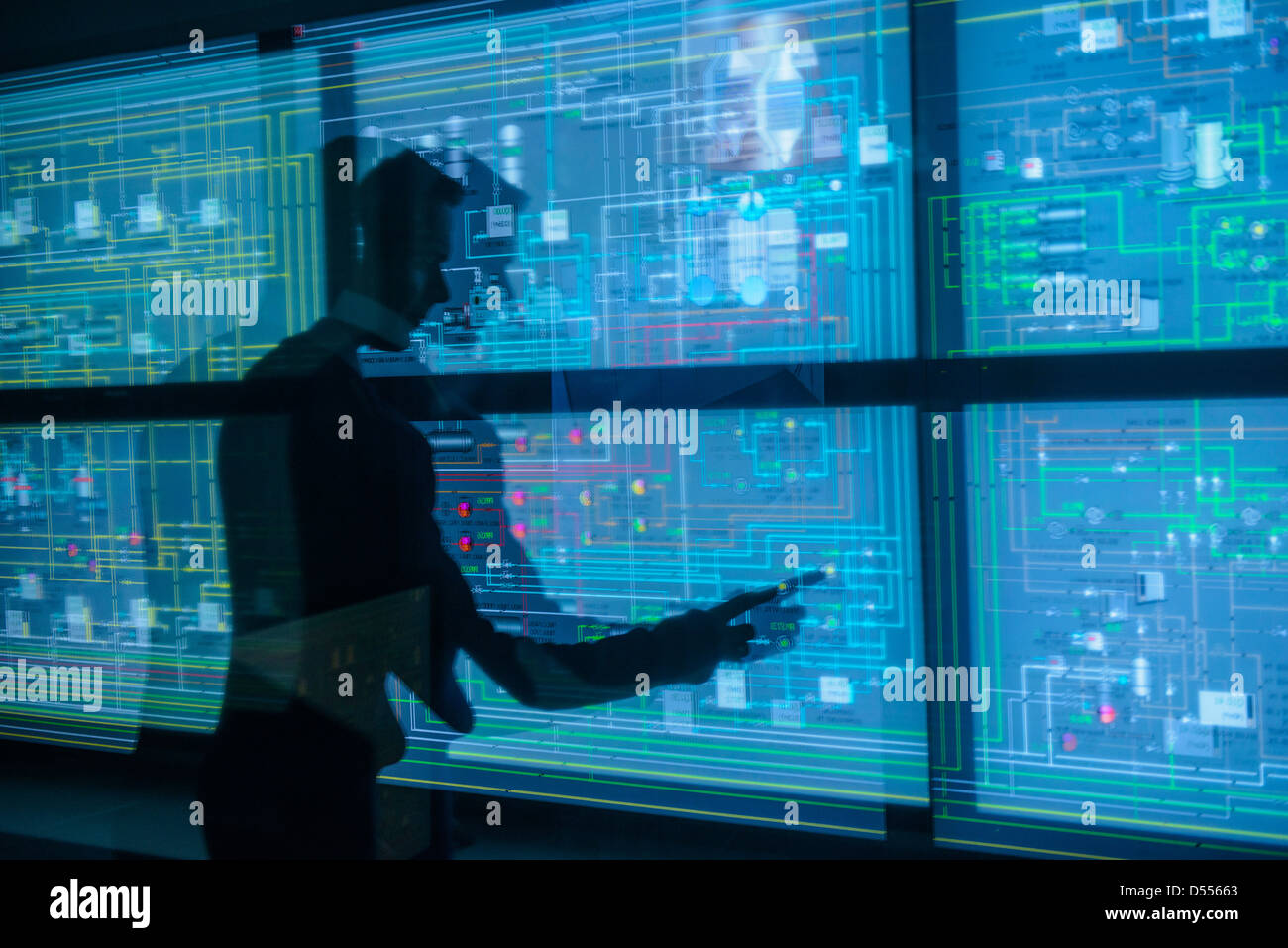 Technology in the engine room hi-res stock photography and images - Alamy