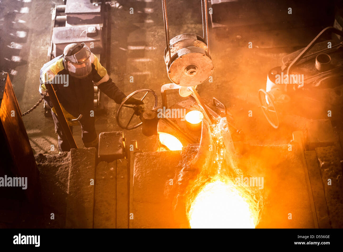 Molten Metal Pouring High Resolution Stock Photography and Images - Alamy
