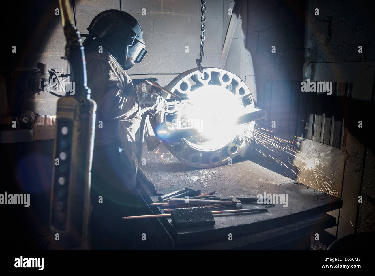 Welder in metal workshop colour hi-res stock photography and images - Alamy