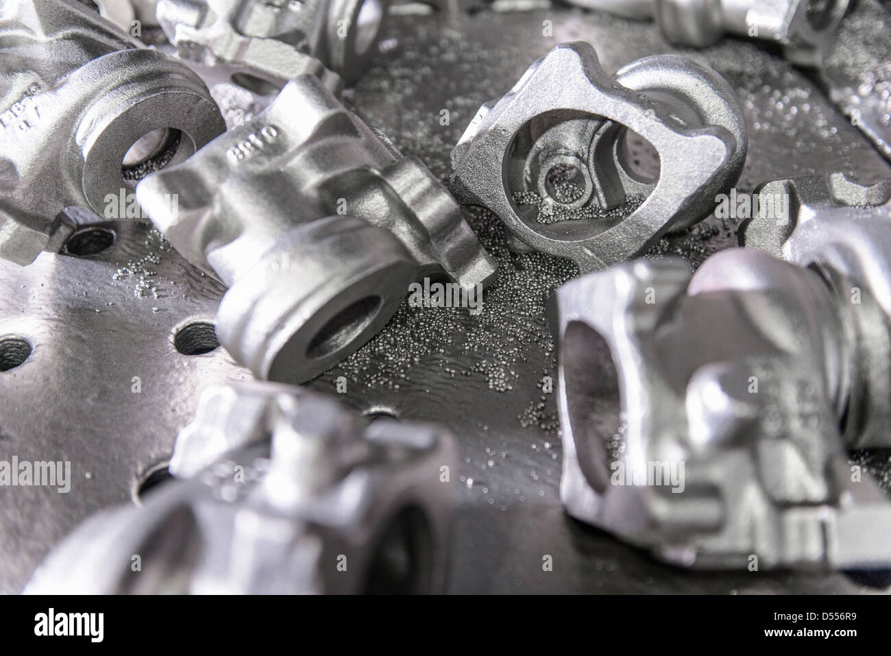 Shiny metal objects hi-res stock photography and images - Alamy