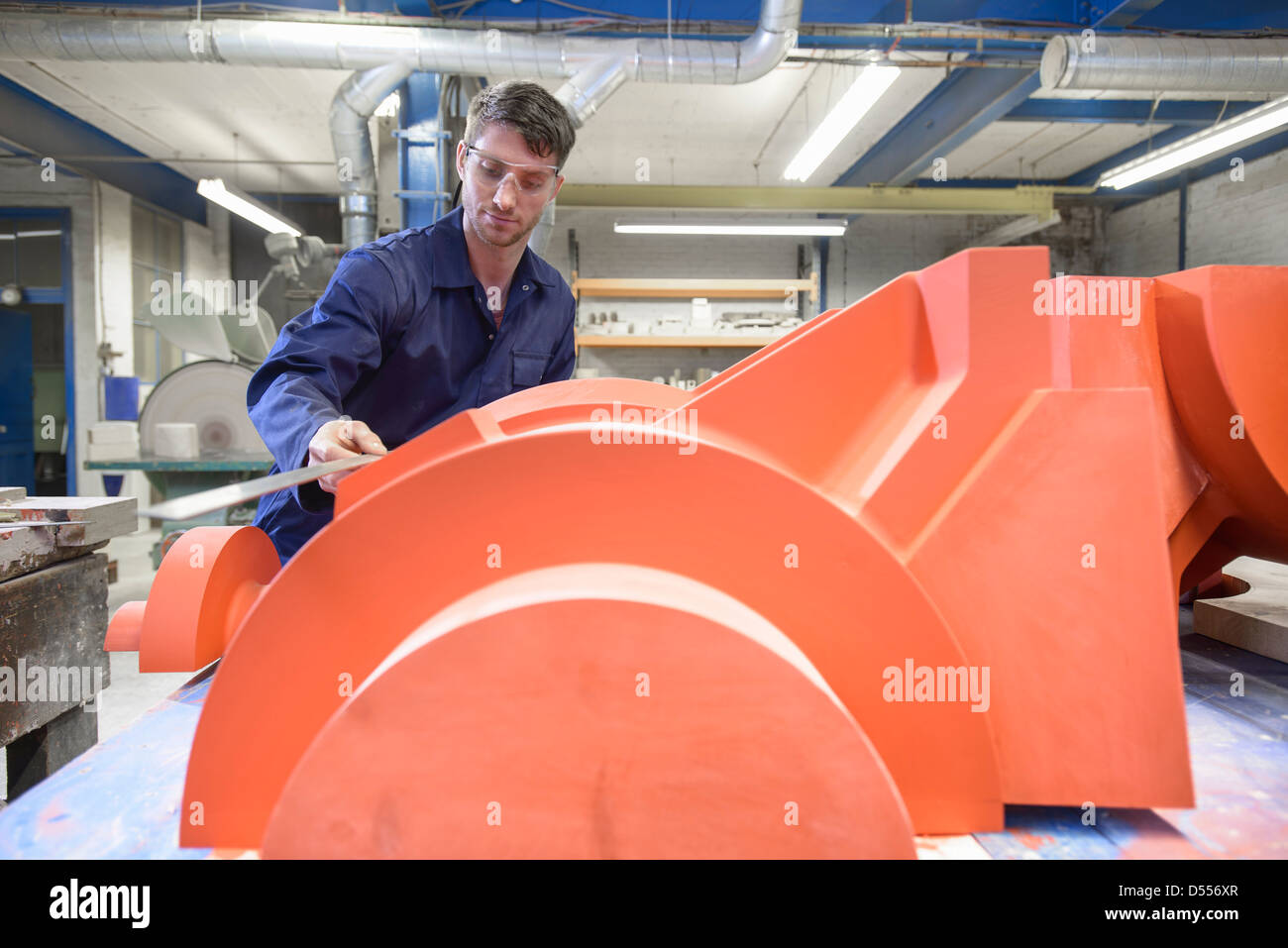 Horizontal moulding hi-res stock photography and images - Alamy