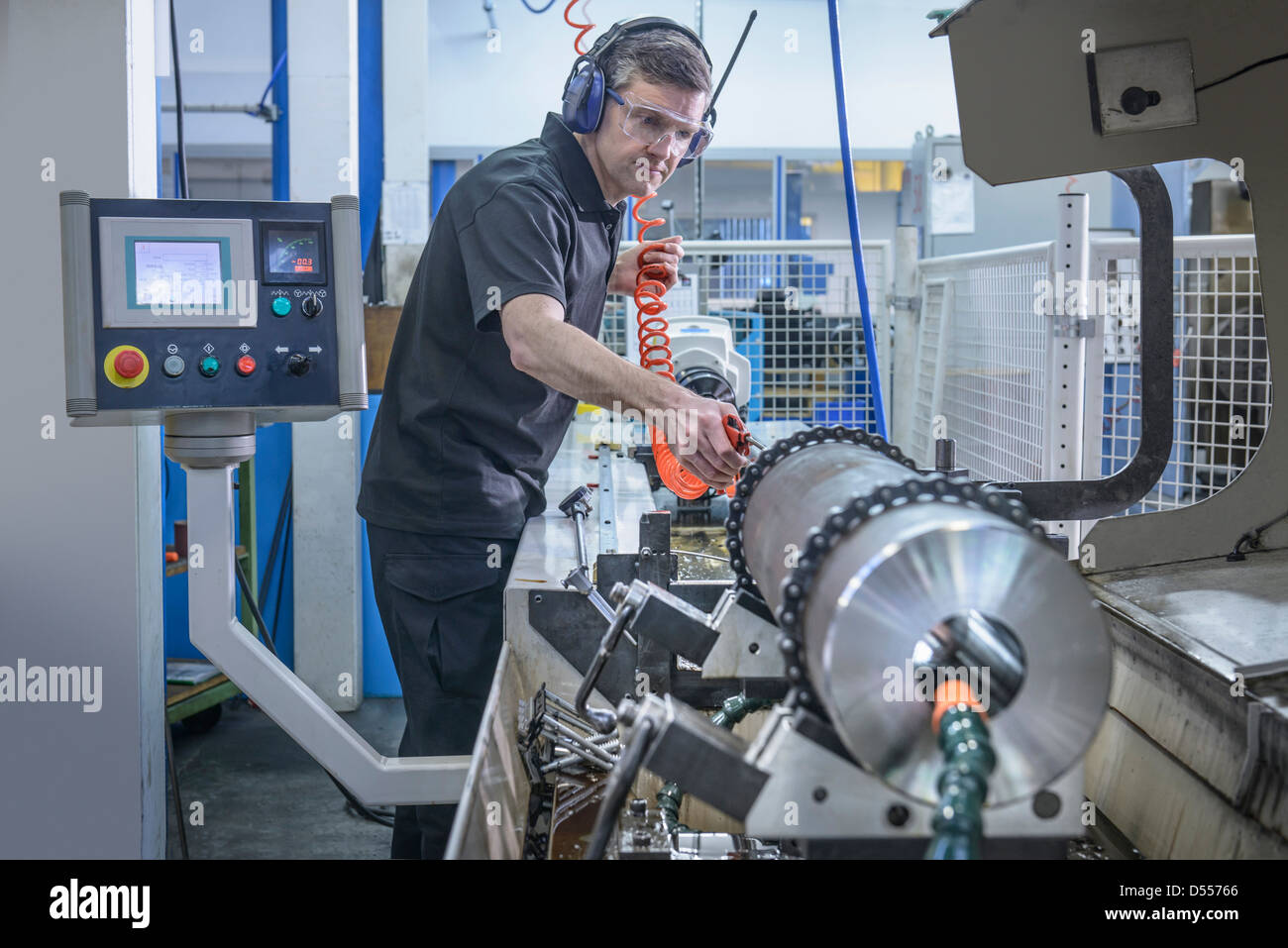 Focusing apparatus hi-res stock photography and images - Alamy