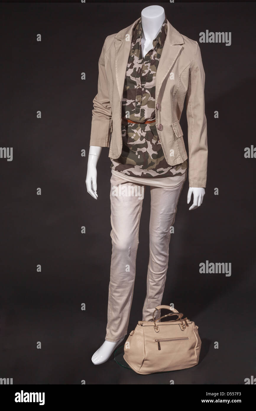 Spring fashion hi-res stock photography and images - Alamy