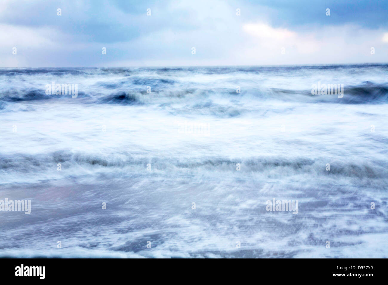 Seawater movement hi-res stock photography and images - Alamy
