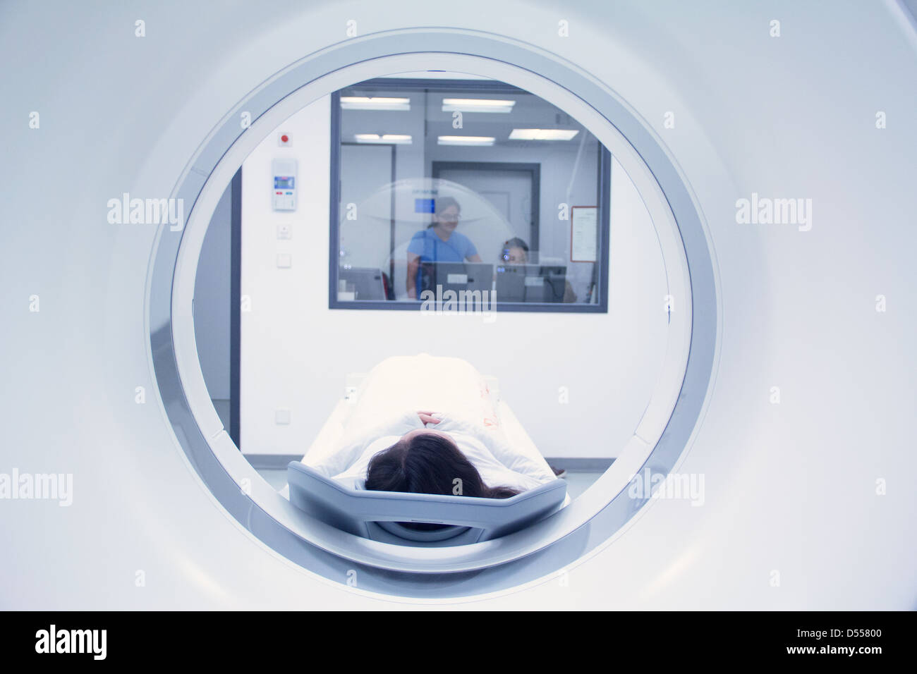 Ct scanner hi-res stock photography and images - Alamy